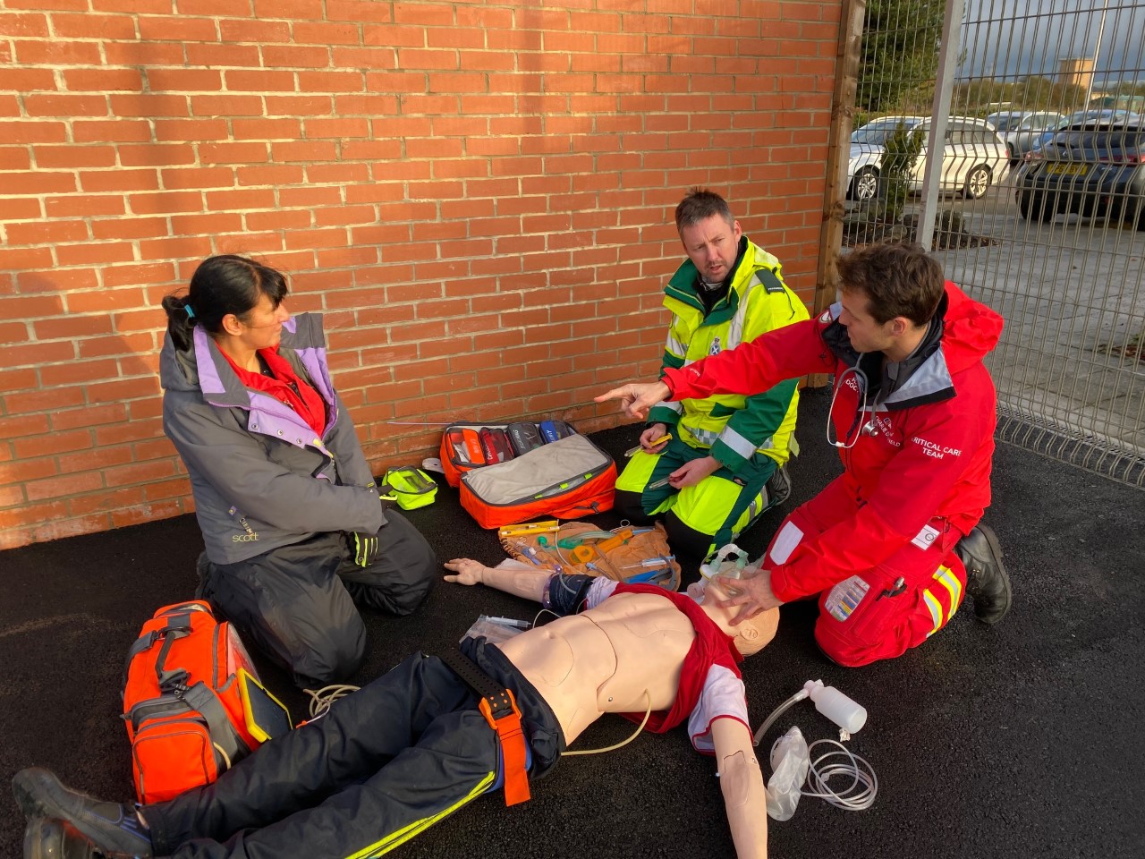 Pre-Hospital Emergency Anaesthesia Course (PHEA) - Great North Air ...