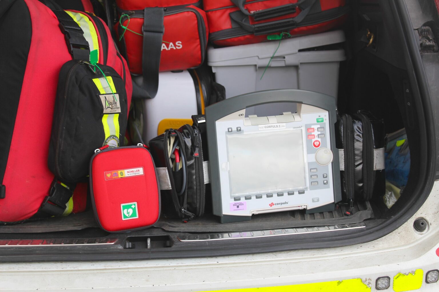 Why defibrillators play an essential part in our critical care - Great ...
